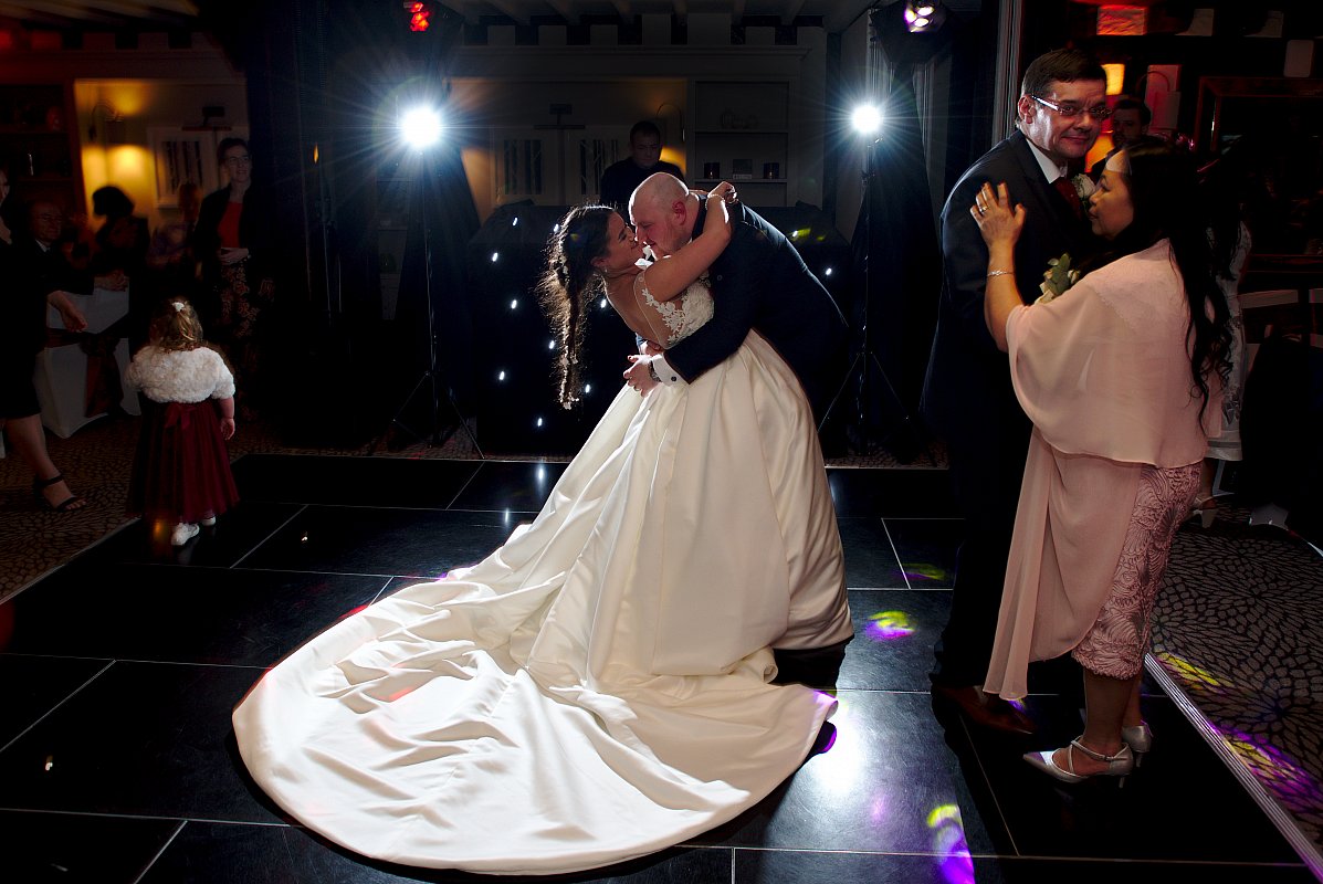 Roseanna and Matthew's wedding at Hogarth's Stone Manor - Wedding ...